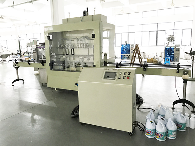 Bleach Bottle Liquid Filling Machine - Strpack