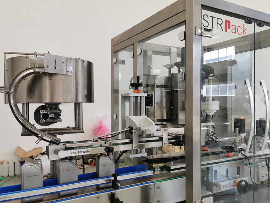 Servo Oil Fill Machine Automatic 500ML-5L Lubricating Oil Filling ...